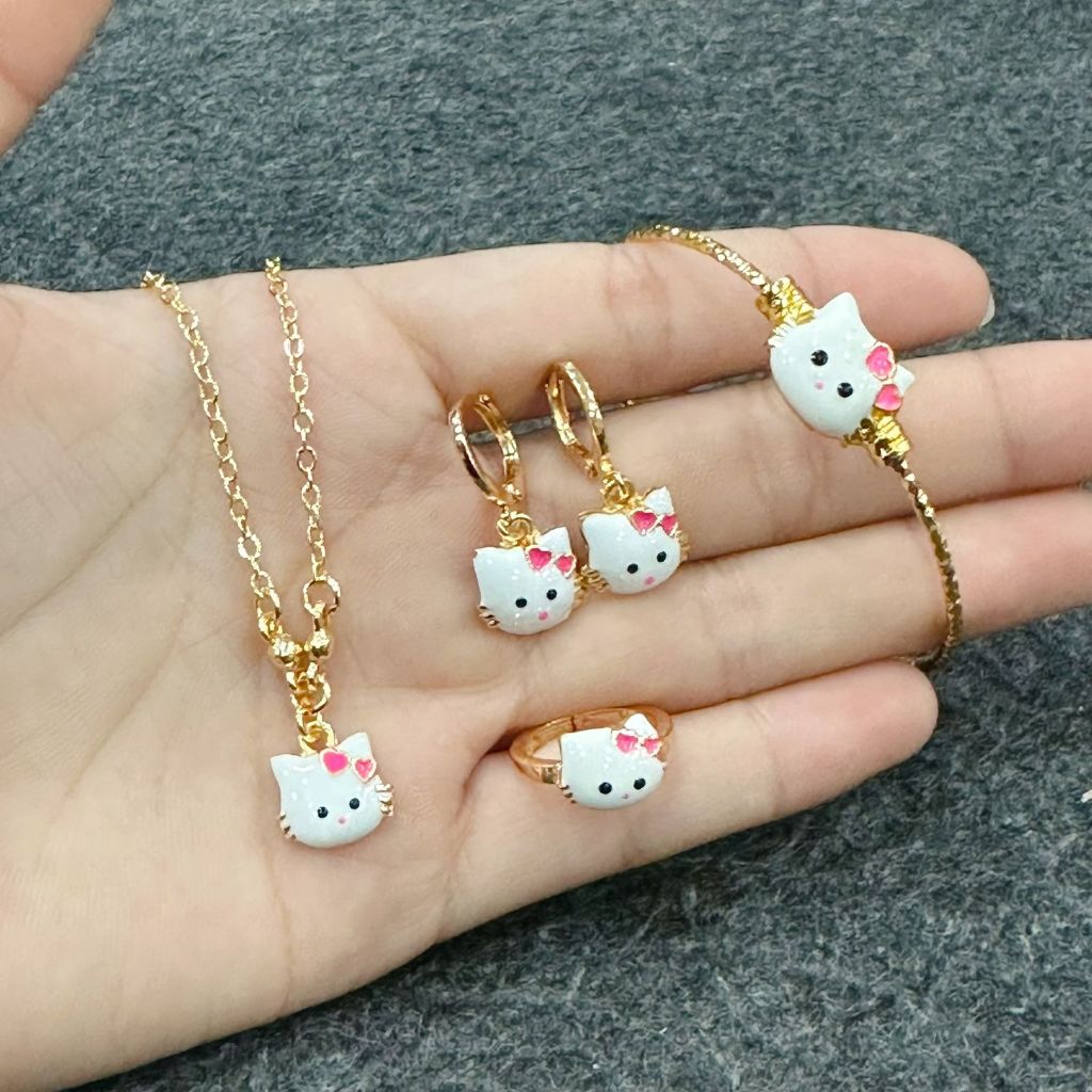 Jual Setelan Perhiasan Kalung Anak Motif Baru Hello kitty stroberi ...