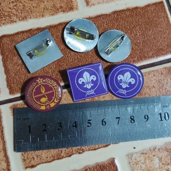 Jual Pin Bros Gerakan Pramuka Wosm Pandu Resin - Pin Aksesoris Kerah ...