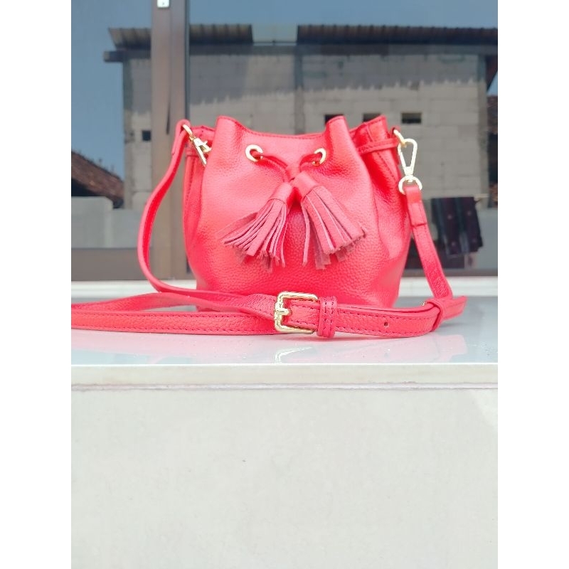 Jual Tas Serut Merah Viney | Shopee Indonesia
