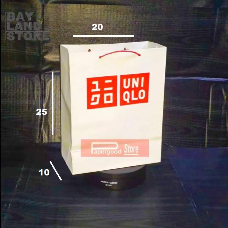 Jual Paper bag Uniqlo putih premium 20 x 25 x 10 small | Shopee Indonesia