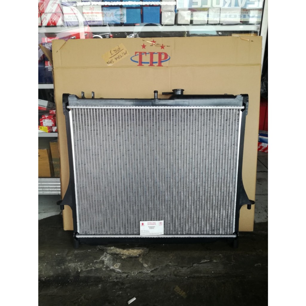 Jual Radiator Isuzu d-max dmax 2500cc 2500 cc 24 AUTO PARTS | Shopee ...