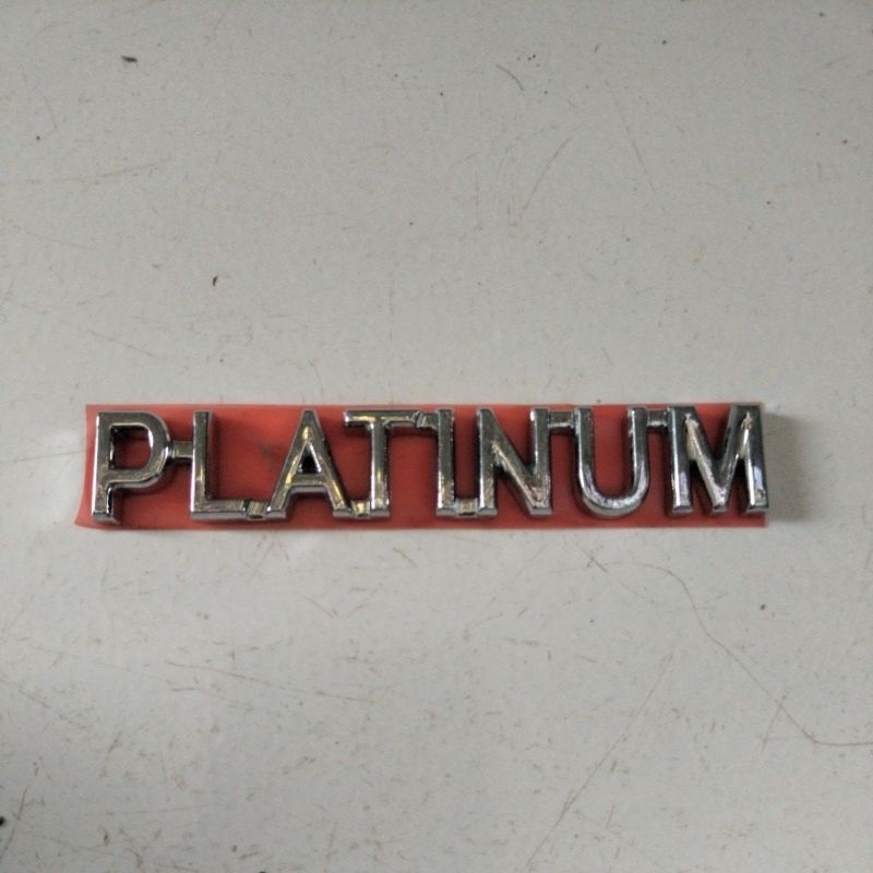 Jual Emblem tulisan platinum original | Shopee Indonesia