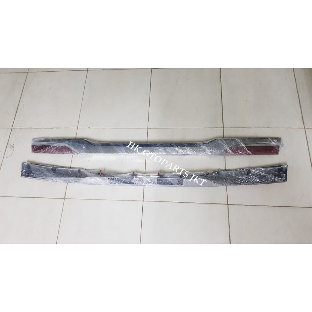Jual Trunk Lid Garnish Pintu Bagasi Full Chrome Lampu Reflektor Toyota ...