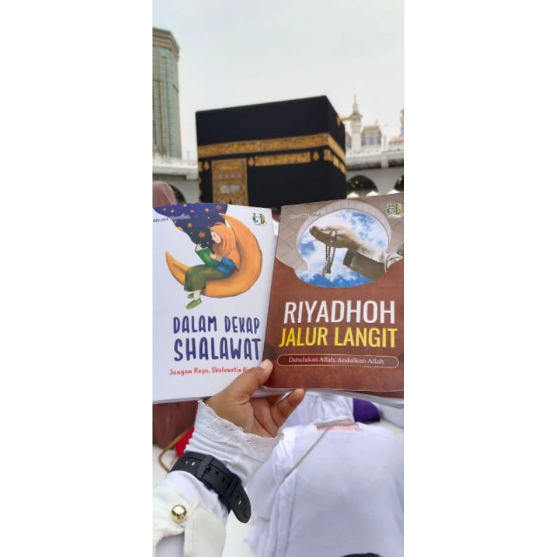 Jual BUKU RIYADHOH JALUR LANGIT DAN DALAM DEKAP SHOLAWAT KARYA NING ...