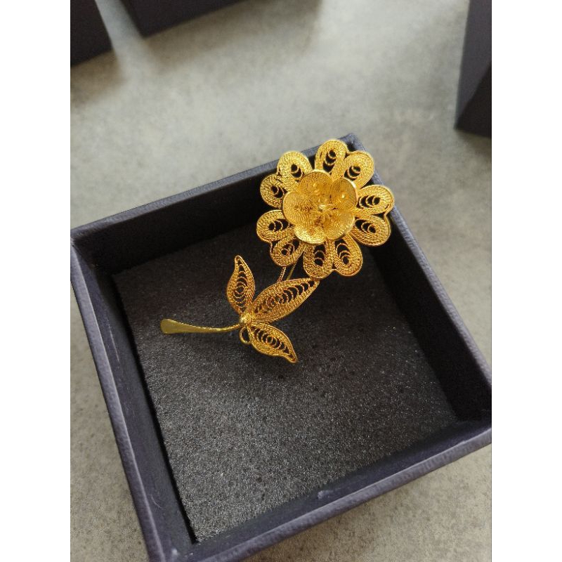 Jual bros bunga lapis emas 24k kualitas super asli kerajinan tangan ...
