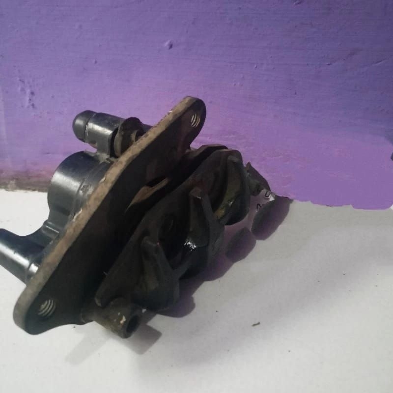 Jual kaliver bawah/pala babi 2 piston/1 piston Honda Vario 110cc tipe ...