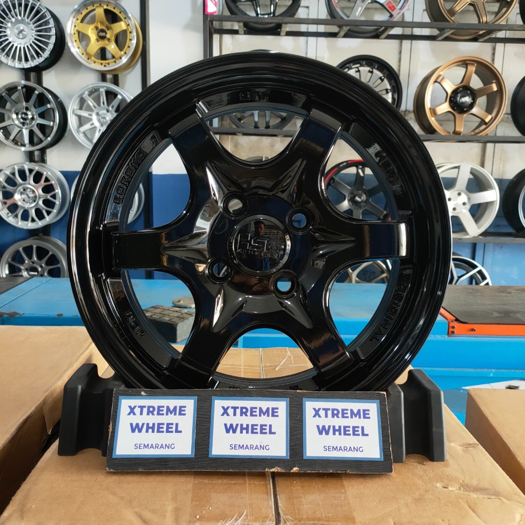 Jual Velg racing ring 14 hsr wheel lebar 5,5 et 35 black | Shopee Indonesia