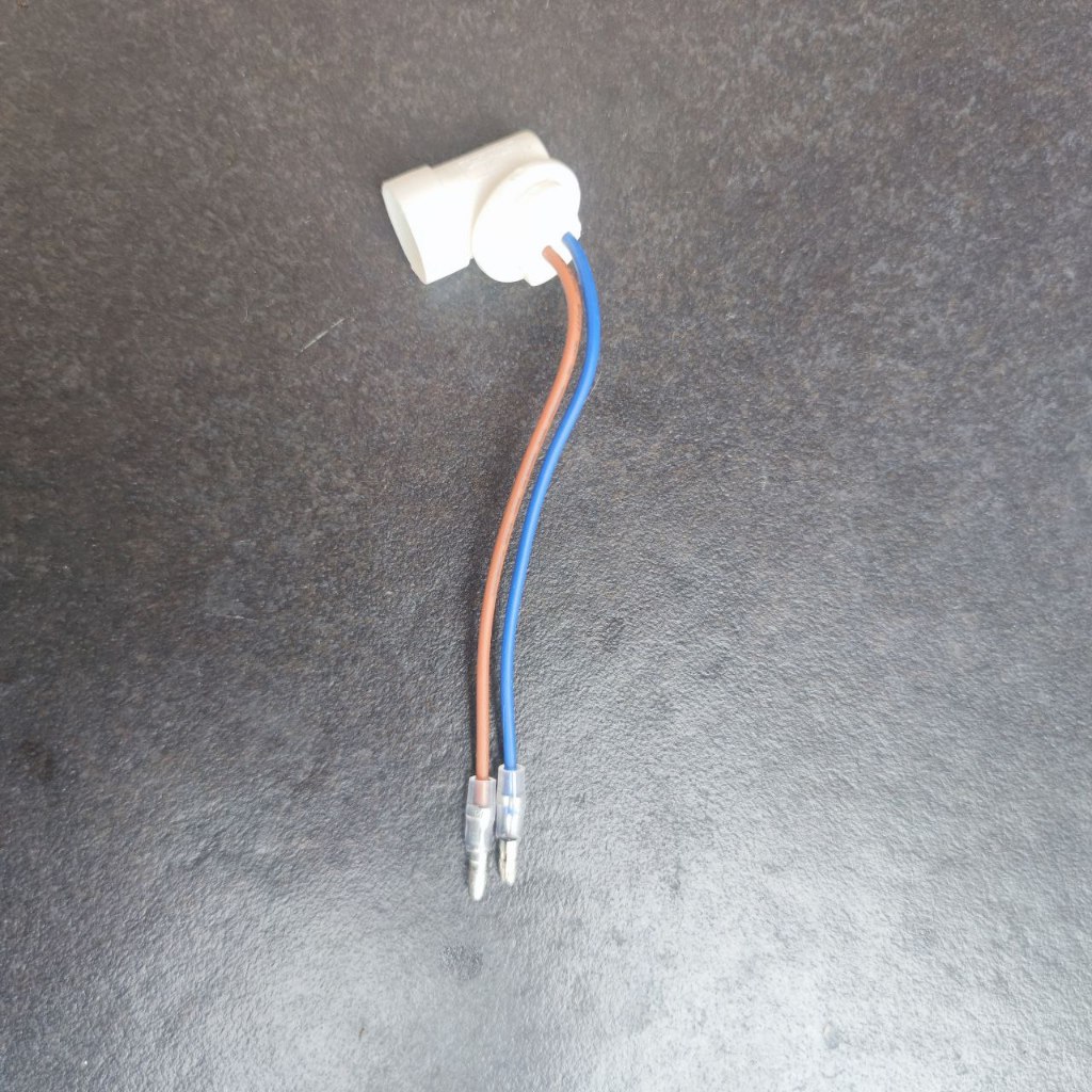 Jual FITTING LAMPU KULKAS POLYTRON / FITTING LAMP POLYTRON ORIGINAL | Shopee Indonesia