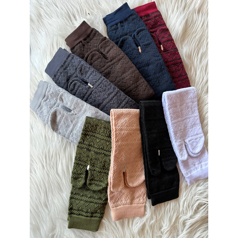 Jual KAOSKAKI JEMPOL NYLON EMBOSS ETNICA(Kemas rapi) | Shopee Indonesia