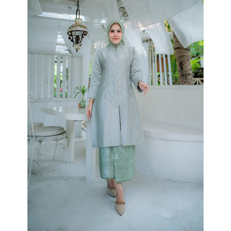 Jual Baju kurung Melayu wanita / Baju kurung Payet Melayu wanita / Baju ... Jual Baju kurung Melayu wanita / Baju kurung Payet Melayu wanita / Baju ...
