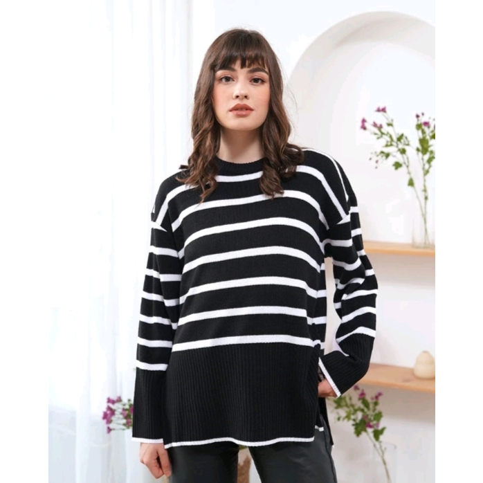 Jual SWEATER RAJUT OVERSIZE ATASAN WANITA--HARU KNIT | Shopee Indonesia