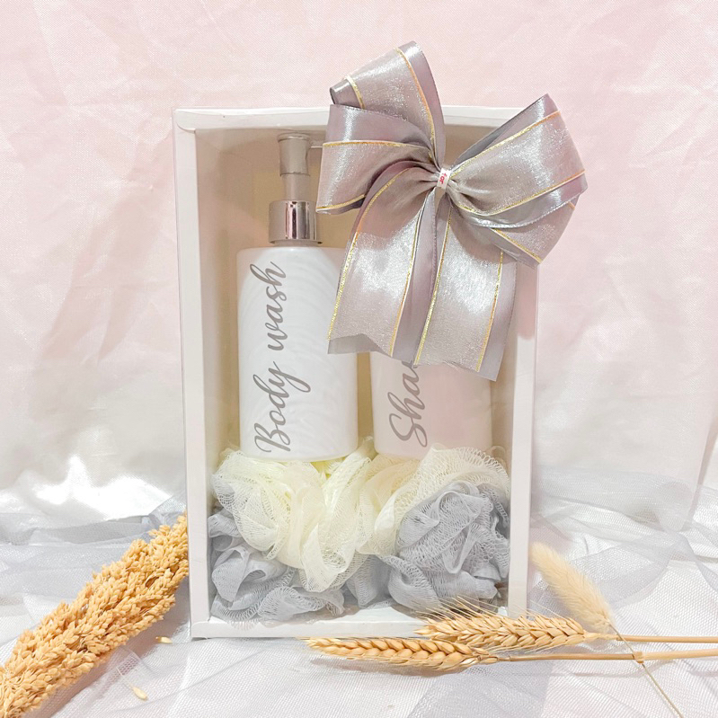 Jual Hampers Gift Box Sabun Shampo Spons | Souvenir | Botol Sabun ...