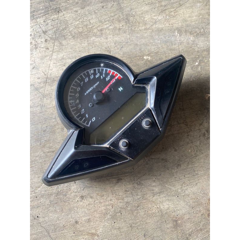 Jual Speedometer Kilometer Honda CBR150 fi old build up 2013 Original ...