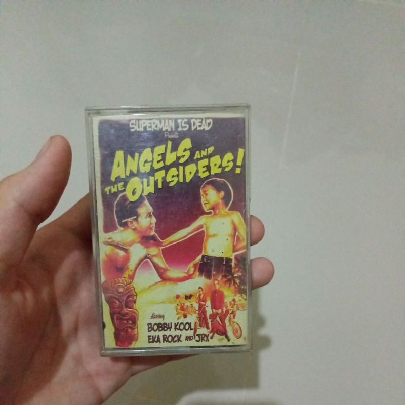 Jual Kaset Angels And The Outsiders | Shopee Indonesia