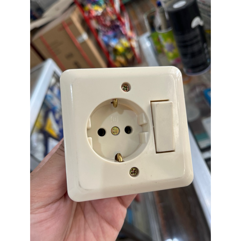 Jual Stop Kontak Saklar Listrik Tanam Broco | Shopee Indonesia
