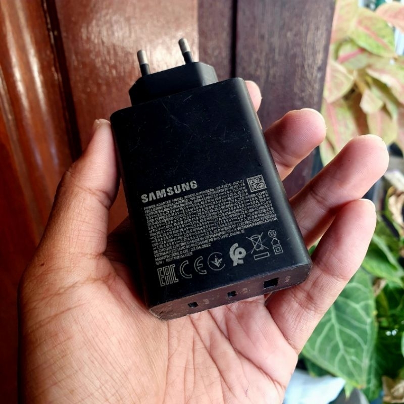 Jual adaptor samsung 65watt ( triple ) | Shopee Indonesia