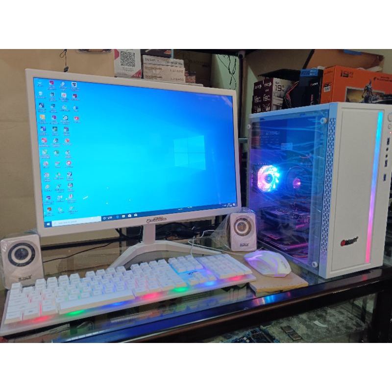 Jual paket PC gaming putih core i7 ram 16 VGA 4Gb ssd 256 hd 500 LED 24 ...