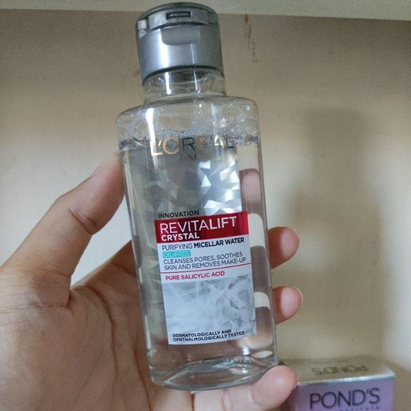 Jual L'oreal Revitalift Crystal Purifying Micellar Water 95ml new packaging | Shopee Indonesia
