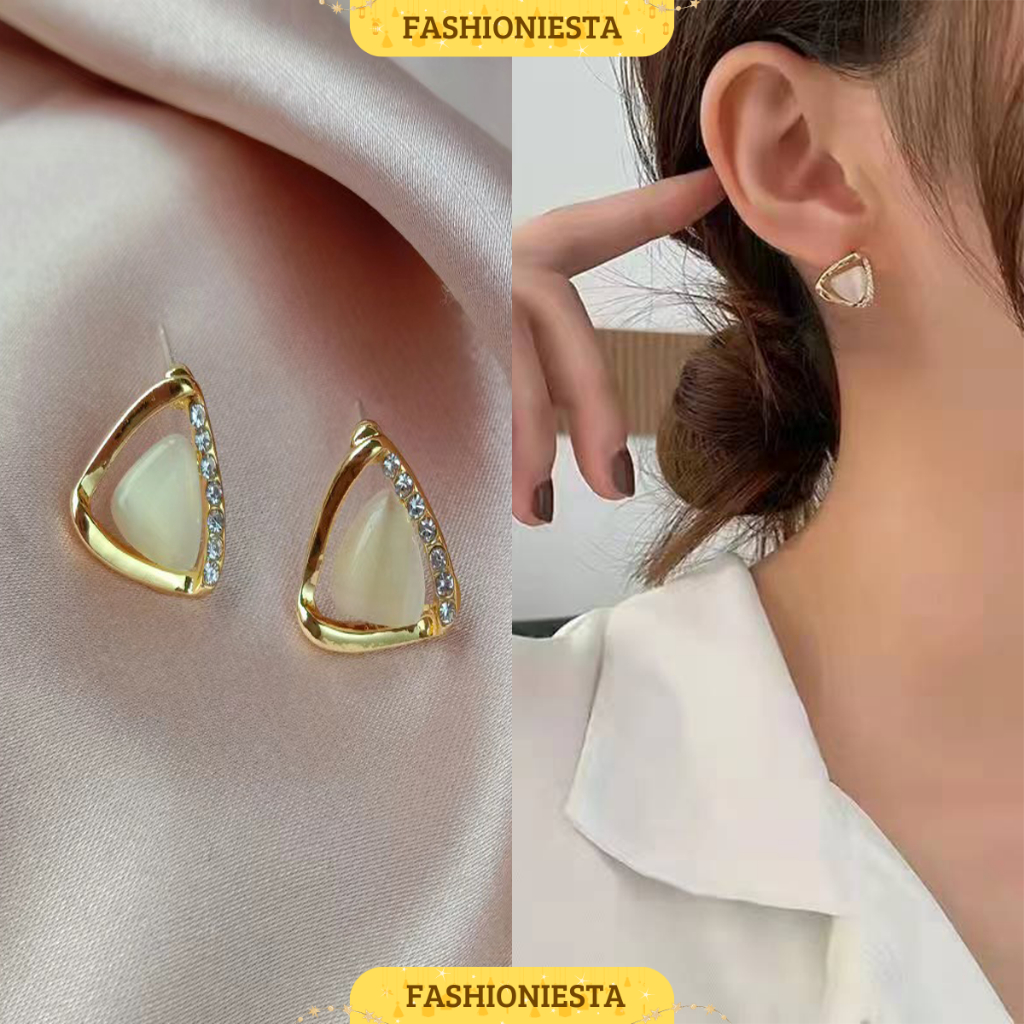 Jual Anting-Anting Opal Segitiga Elegan Anti Karat S925 Aksesoris ...