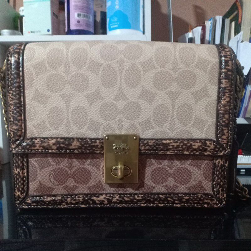 Jual Tas coach hutton shoulder bag | Shopee Indonesia