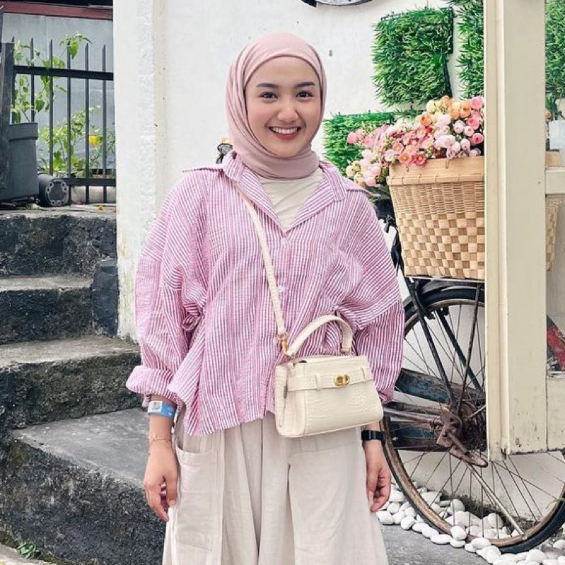 Jual Venchy Blouse | Shopee Indonesia