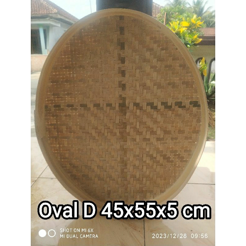 Jual tampah tumpeng/tampah oval/tampah bambu 45x55x5 cm | Shopee Indonesia