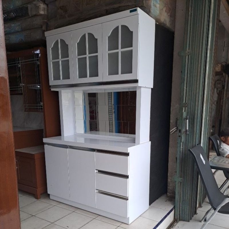 Jual LEMARI MAKAN 3PINTU HPL PUTIH | Shopee Indonesia
