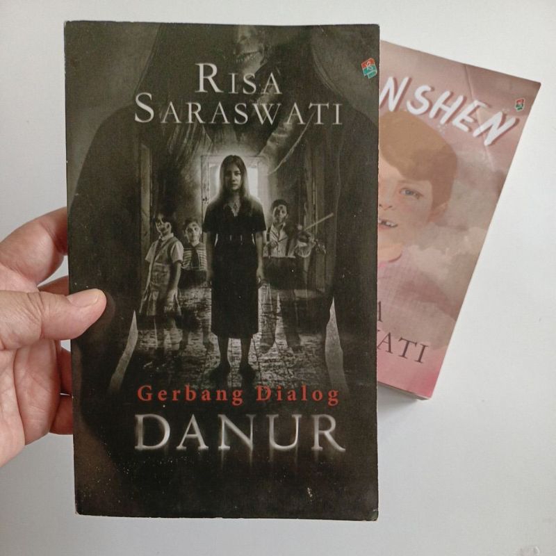 Jual preloved second buku risa saraswati janshen dan gerbang dialog ...