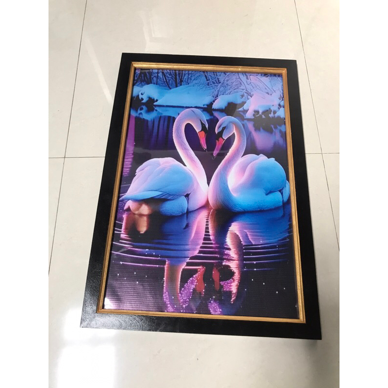 Jual hiasan dinding gambar angsa love plus bingkai 65x45cm | Shopee ...