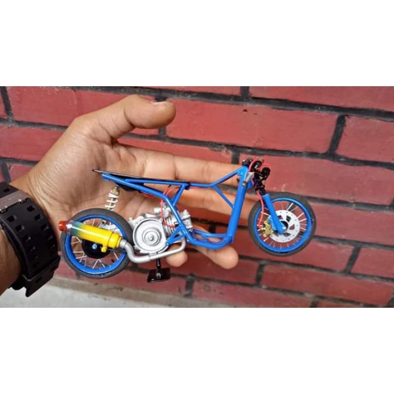 Jual miniatur motor dragbike yamaha fazio warna biru | Shopee Indonesia