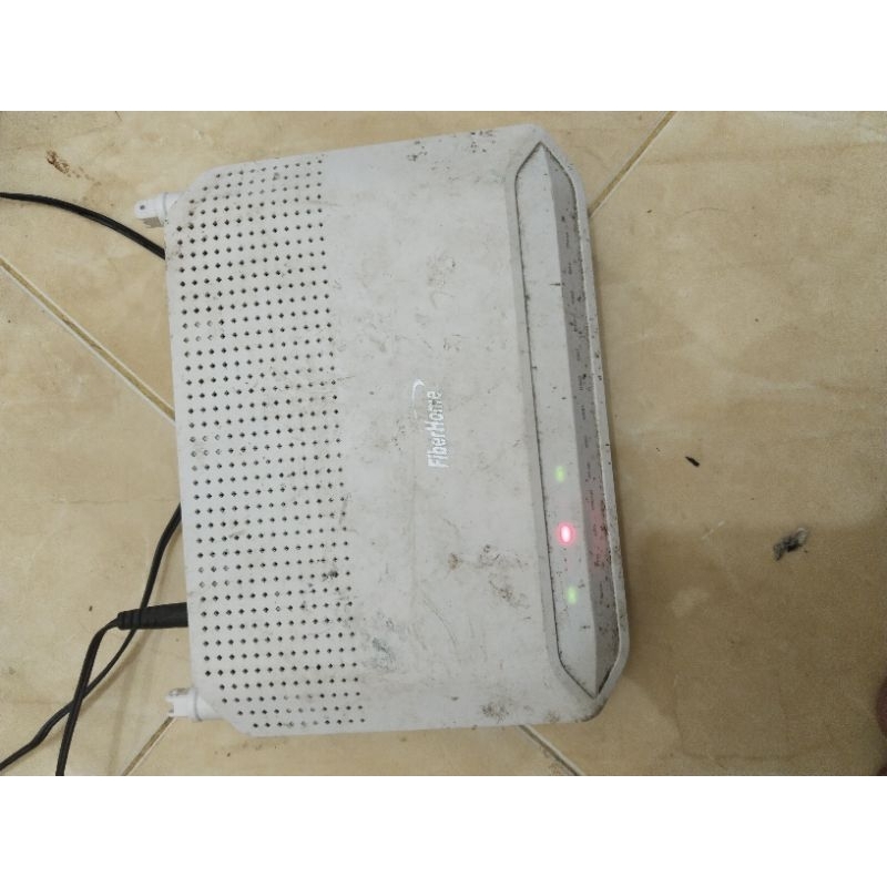 Jual FIBERHOME MODEL: HG6145F KONDISI NORMAL MINUS CUMA ANTENA PATAH ...