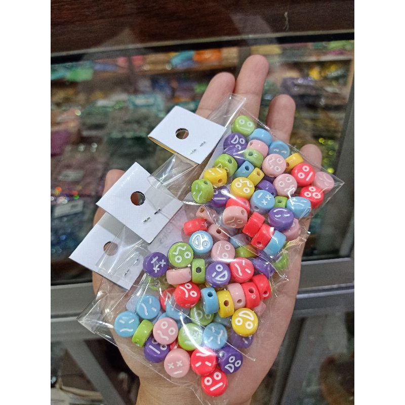 Jual 15gr Monte Bulat Emoticon Warna Mix / Manik-manik variasi emoticon ...