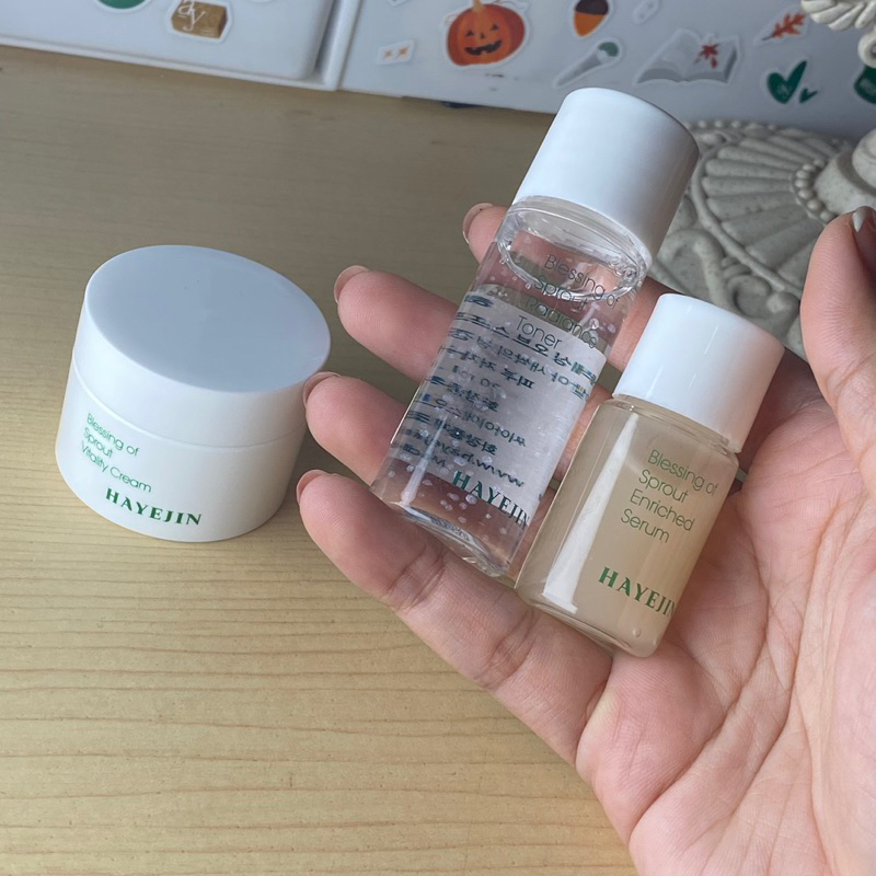 Jual [NEW] HAYEJIN Blessing of Sprout Enriched Mini Set (Toner, Serum ...
