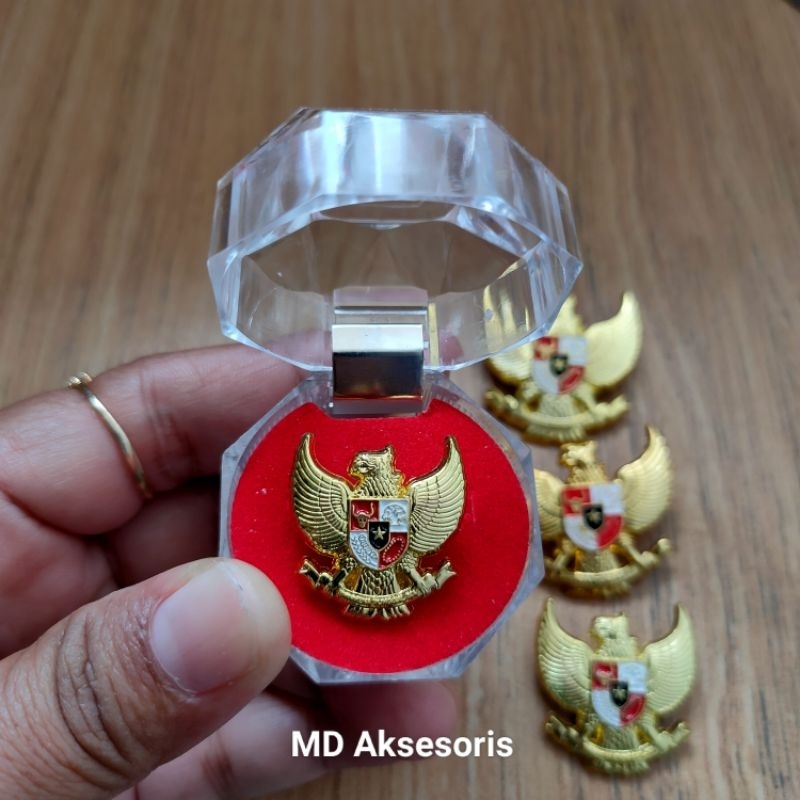 Jual Pin Garuda Kuningan Cor 2 cm Pin Garuda Kuningan Peniti | Shopee ...