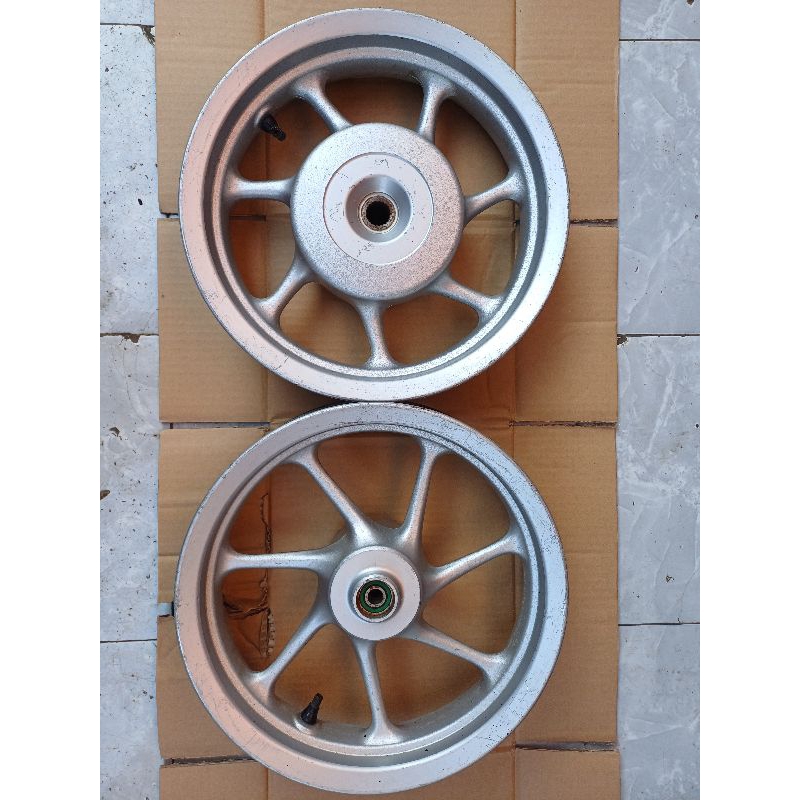 Jual Velg Pelek 1 Set Honda Scoopy Ring 12 / Original Copotan | Shopee ...