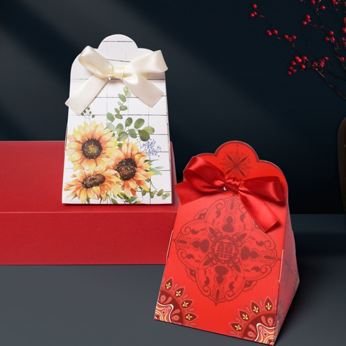 Jual Box ultah hampers SEGITIGA - Kardus Segitiga 9x9x9cm | Shopee ...