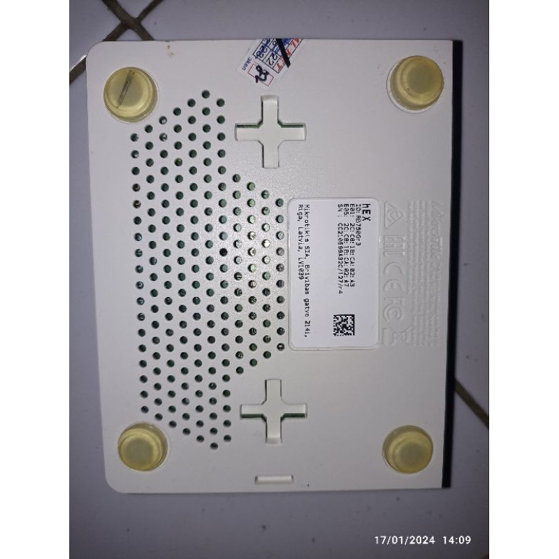 Jual mikrotik rb750gr3 / rb 750 gr3 second | Shopee Indonesia