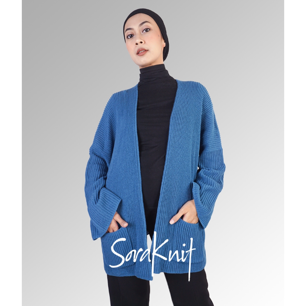 Jual Premium Sweater Cardigan Rajut Wanita Korea Oversize Knit wear Kardigan polos jumbo Dijamin ...