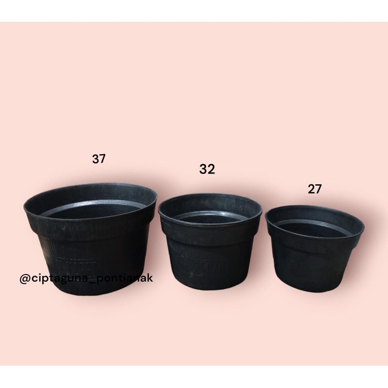 Jual POT BUNGA HITAM KUDA MAS UK 27 - 37 / POT TANAMAN TEBAL PLASTIK ...