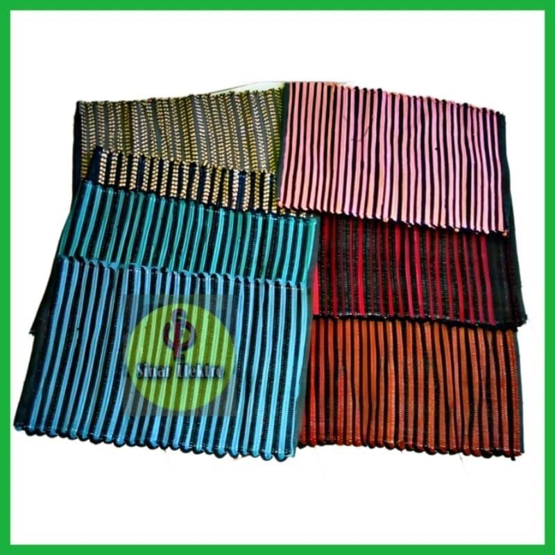 Jual Keset Kaki Keset Anyam Warna Random / Keset Alas Kaki Kain ...