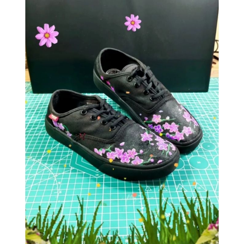 Jual custom sepatu lukis half (B) | Shopee Indonesia
