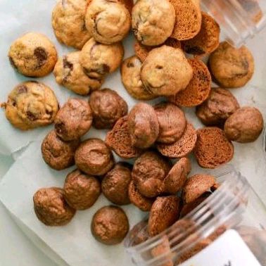 Jual Crunchy Bite - Chocochip Cookies with Premium Belgian Choco Mid ...