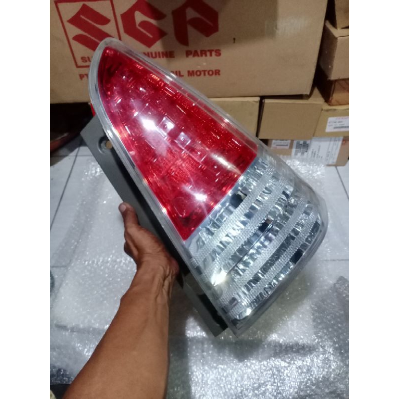Jual Stoplamp lampu stop Toyota kijang Innova 2008, 2009, 2010, 2011 ...