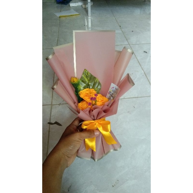 Jual buket bunga pita,buket murah, buket guru,buket wisuda | Shopee ...