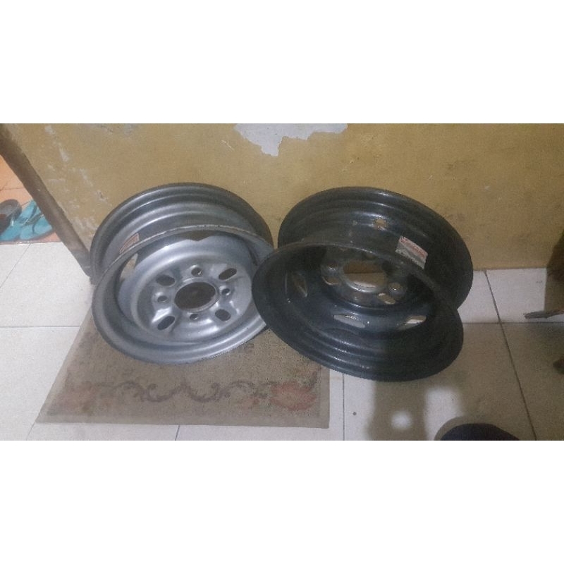 Jual velg carry R12 pcd 4x114 kondisi mulus tubles | Shopee Indonesia