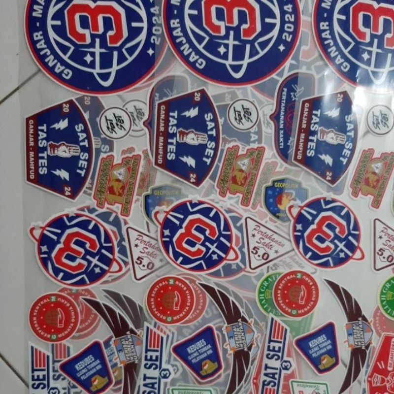 Jual Jacket Bomber Ganjar Sablon & Bordir (BONUS KALENDER 2024 GANJAR ...