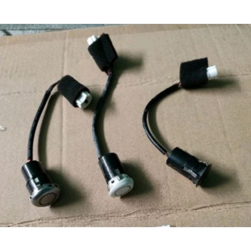 Jual Sensor ultrasonik/Sensor bumper Fortuner original baru | Shopee ...