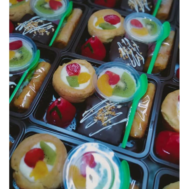 Jual Snack box premium isi 5 (minimal 10 box) | Shopee Indonesia