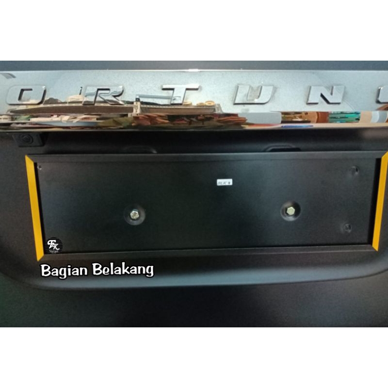 Jual dudukan plat nomer mobil model seleding samping lis kuning ...