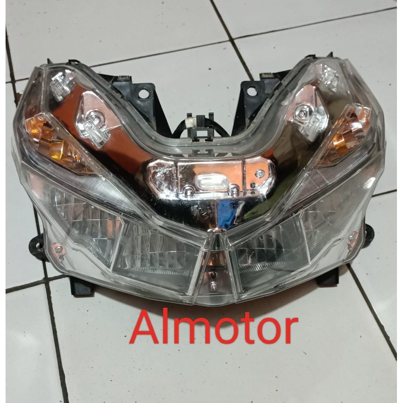 Jual Headlamp Reflektor Lampu Depan Vario 150 old\Vario 125 led Bekas copotan Motor Original ...